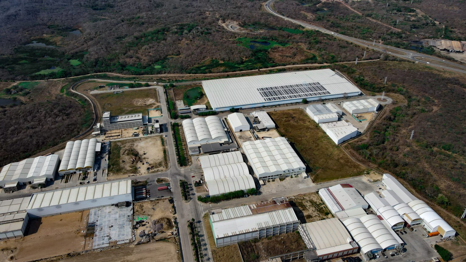 Lotes/Bodegas - Zona Franca La Cayena